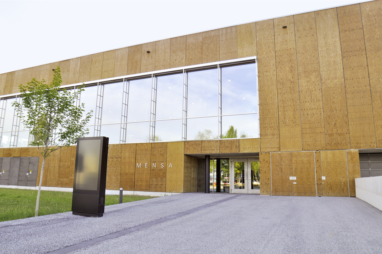 Glasfassaden neu definiert: Forstner VS1 System | Haustec