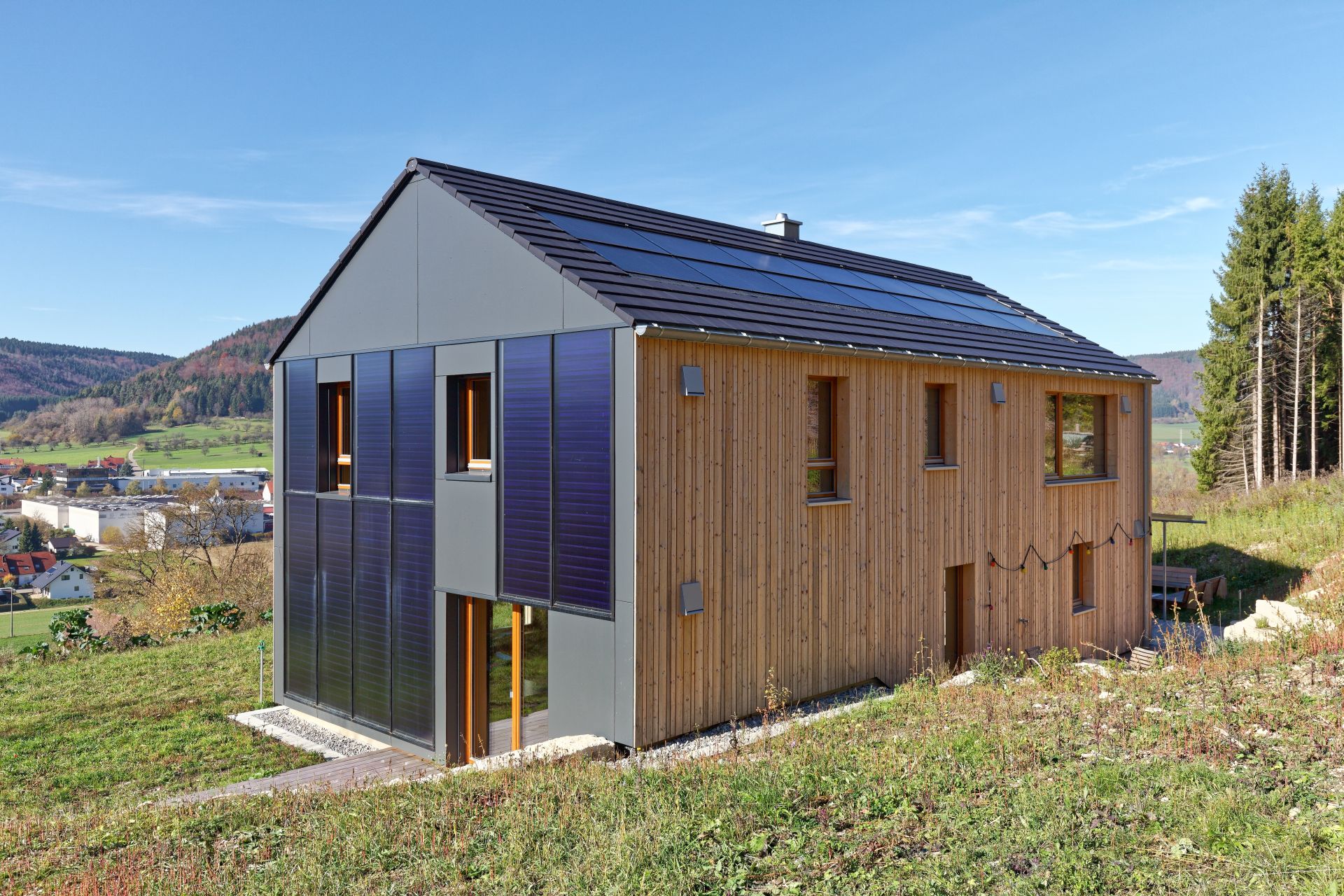 Größte thermische Solaranlage Deutschlands in Betrieb | Haustec