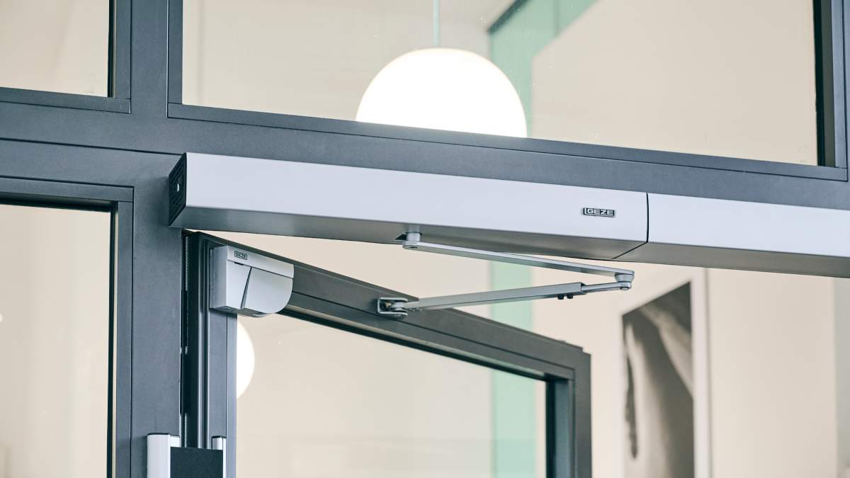 Geze: Barrierefreiheit und Sicherheit für Schloss Mannheim | Haustec