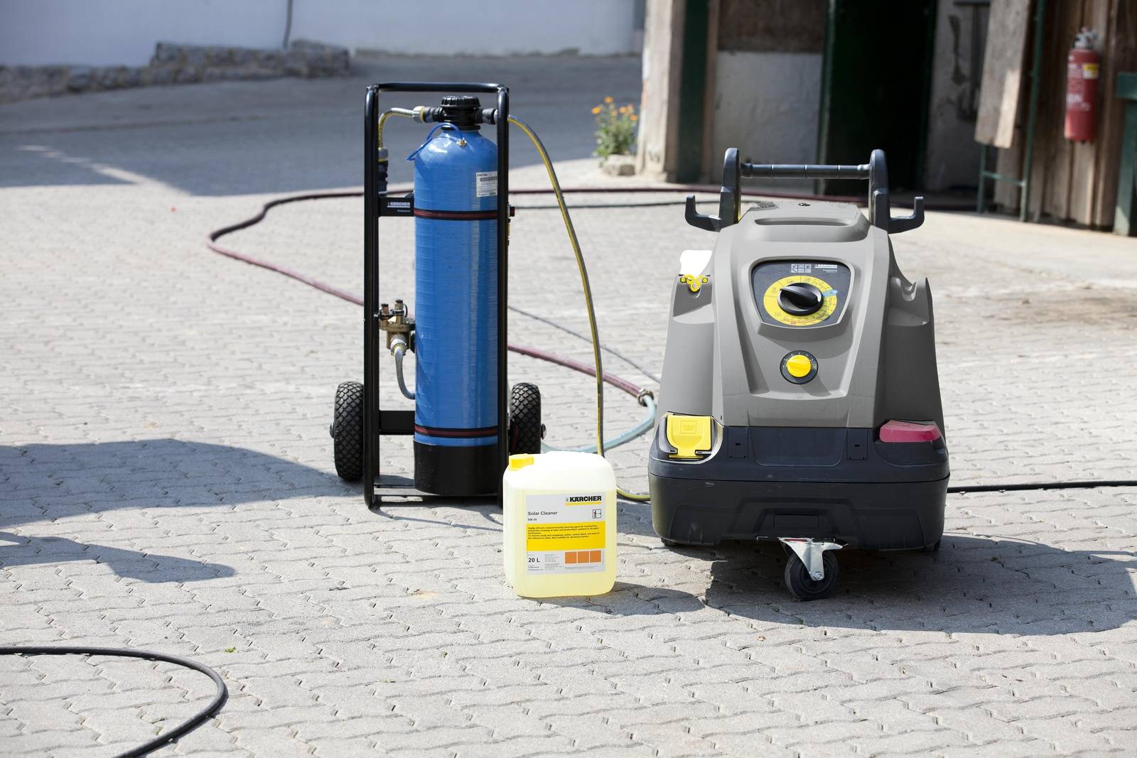 Kärcher: iSolar für die Reinigung von Photovoltaikanlagen | Haustec