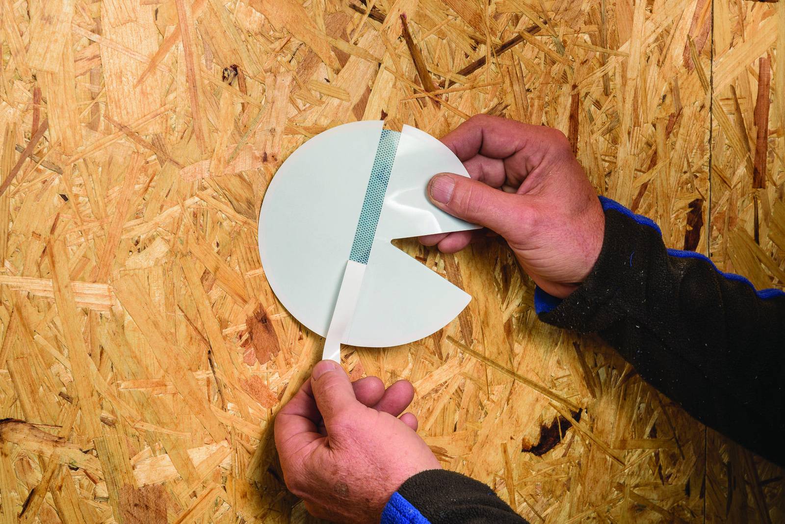 Pro clima: Selbstklebendes Patch für Dichtheit in Winkeln | Haustec
