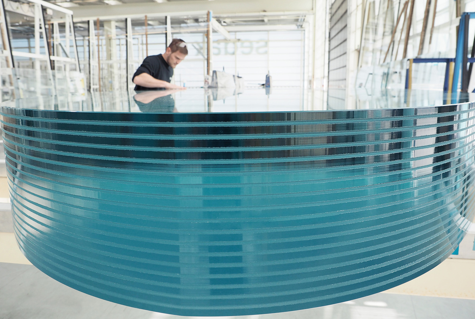 Sedak zeigt 18-fach-Laminat auf der glasstec-Sonderschau | Haustec