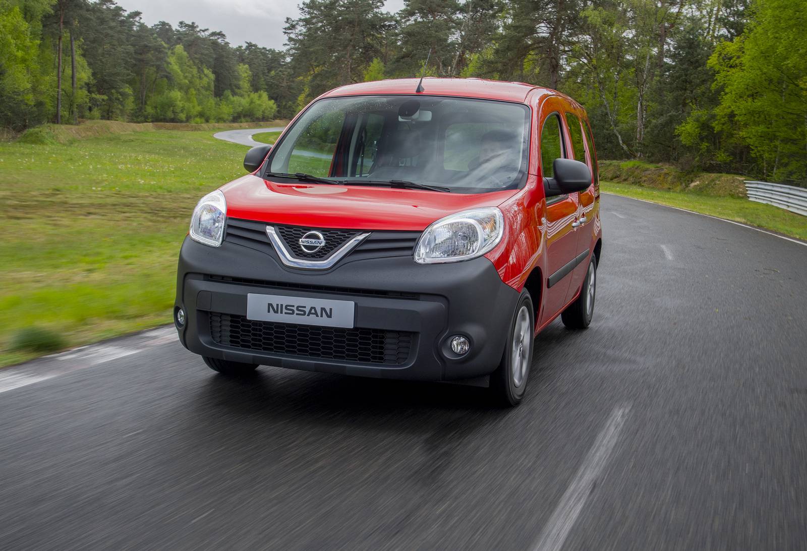 Nissan NV250: Transporter für kleinere Unternehmen | Haustec