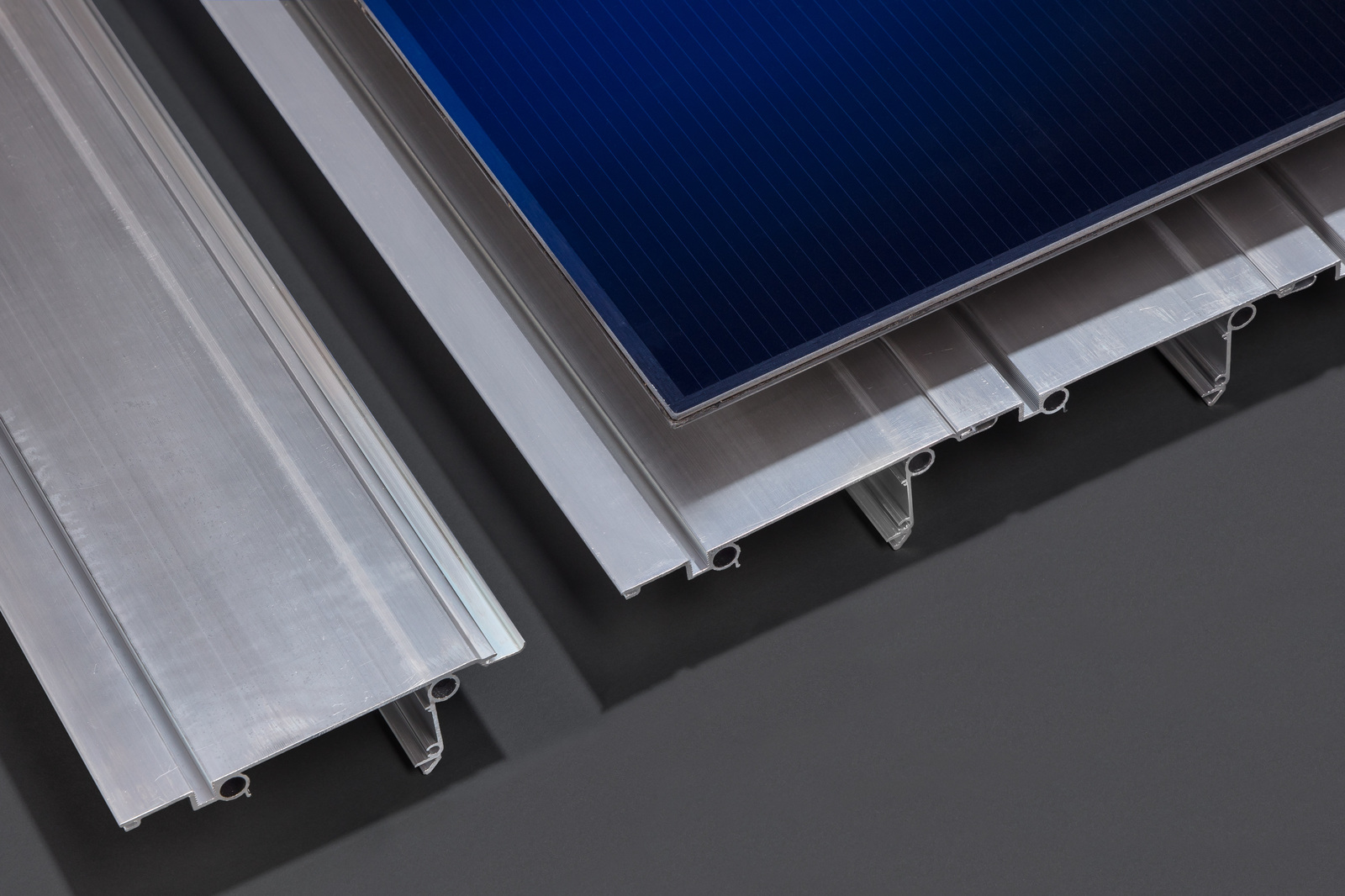 PVT-Kollektoren: Photovoltaik und Solarthermie als Hybrid | Haustec