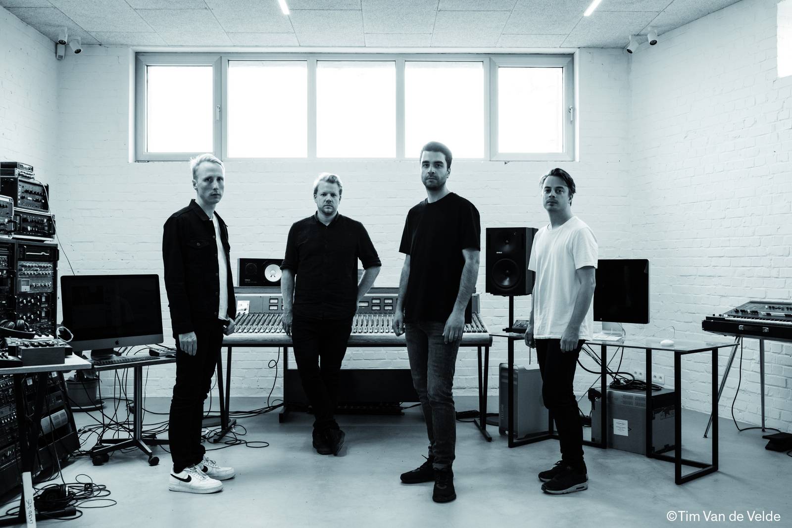 DELABIE: „Elektro Dance“-Band renoviert Safari Studios | Haustec