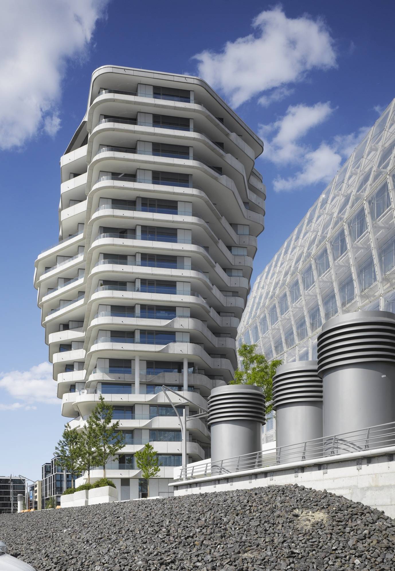 Windsogsichere Schaumglas-Dämmung für Hochhaus-Flachdächer | Haustec