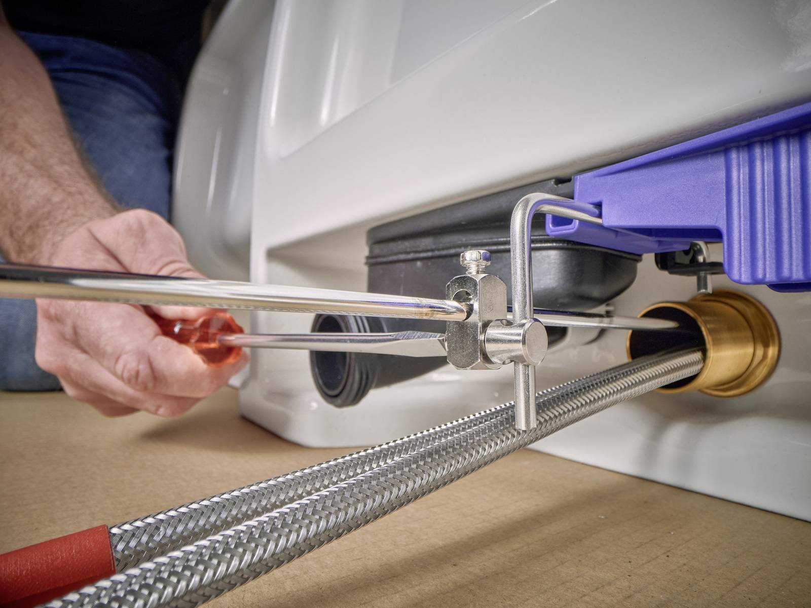 Montageanleitung: Platzsparender Siphon Geberit Clou | Haustec