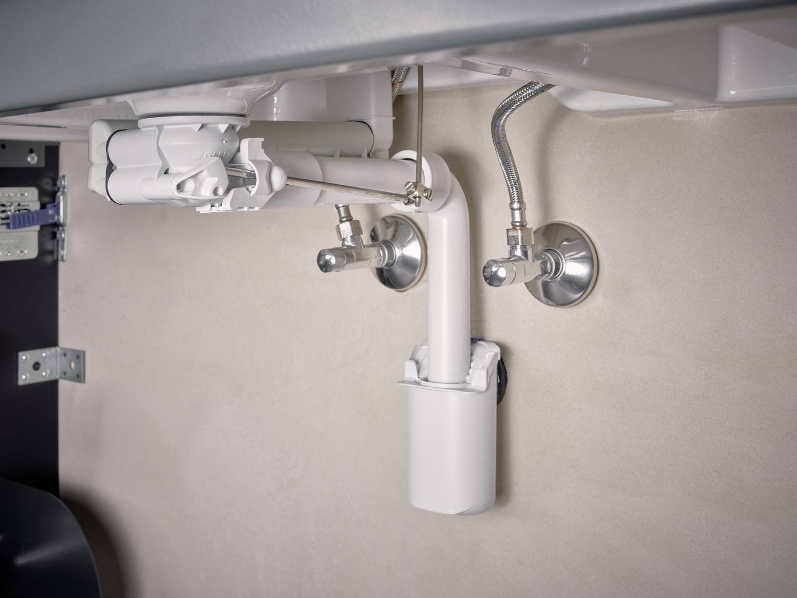 Montageanleitung: Platzsparender Siphon Geberit Clou | Haustec