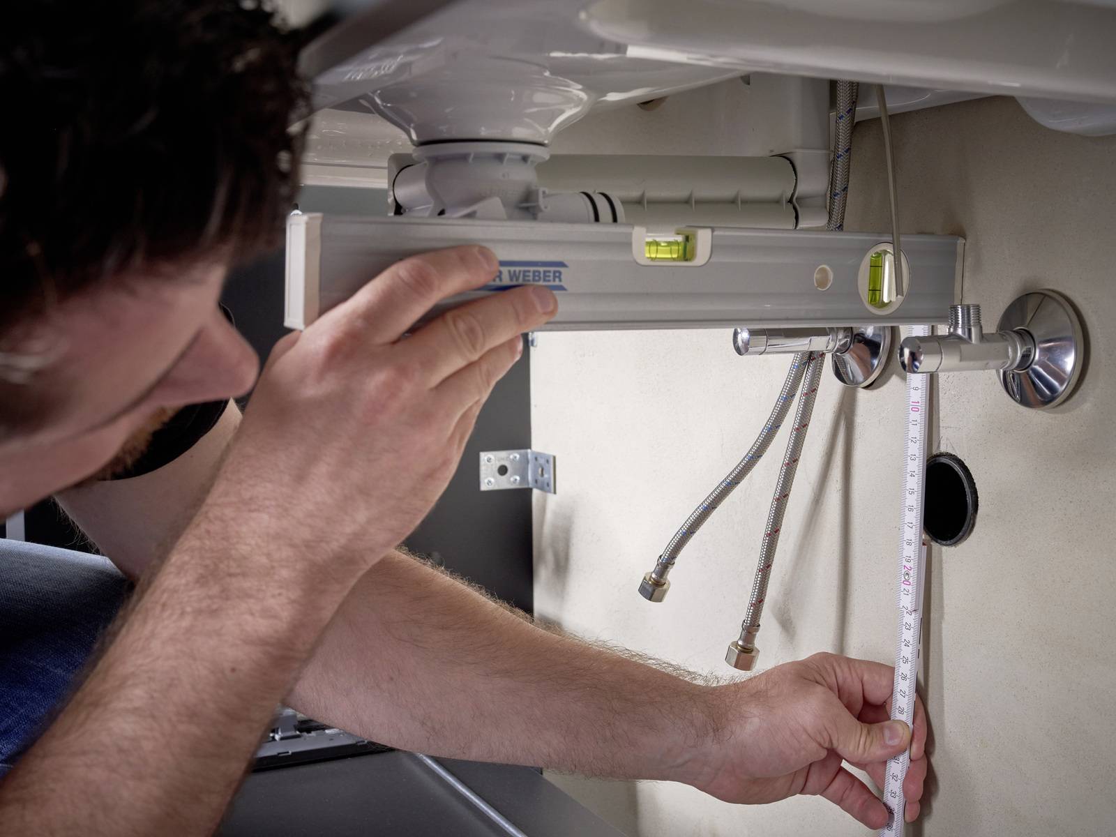 Montageanleitung: Platzsparender Siphon Geberit Clou | Haustec