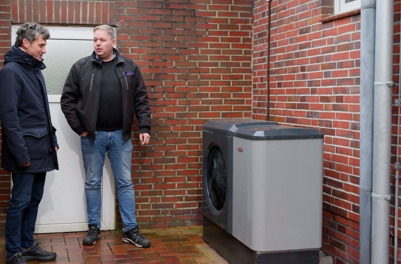 Praxisreport: Wolf CHA-Monoblock Wärmepumpe ersetzt die Ölheizung | Haustec