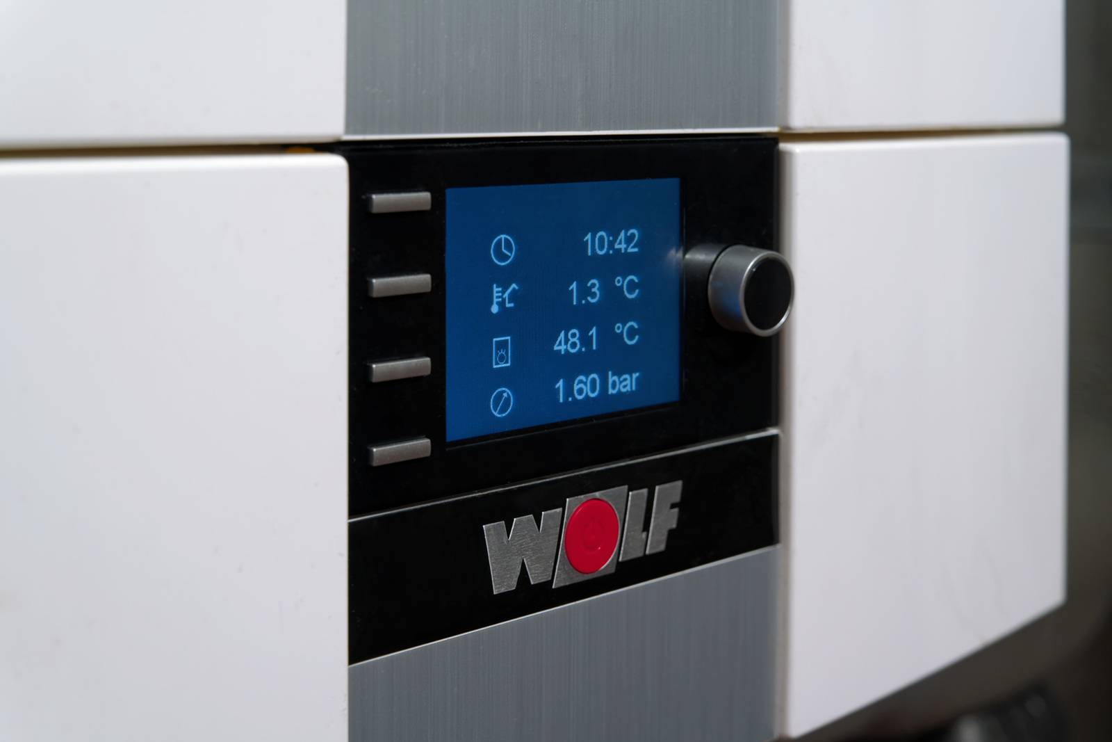 Praxisreport: Wolf CHA-Monoblock Wärmepumpe ersetzt die Ölheizung | Haustec