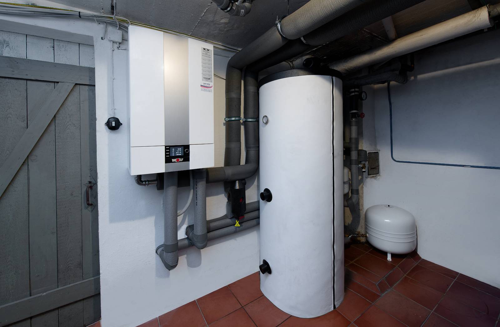 Praxisreport: Wolf CHA-Monoblock Wärmepumpe ersetzt die Ölheizung | Haustec