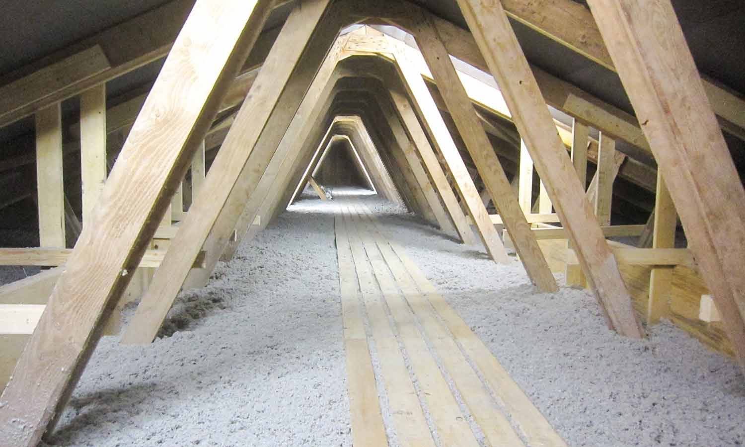 CWA Climacell: Cellulose-Dämmstoff ist immun gegen Schimmel | Haustec