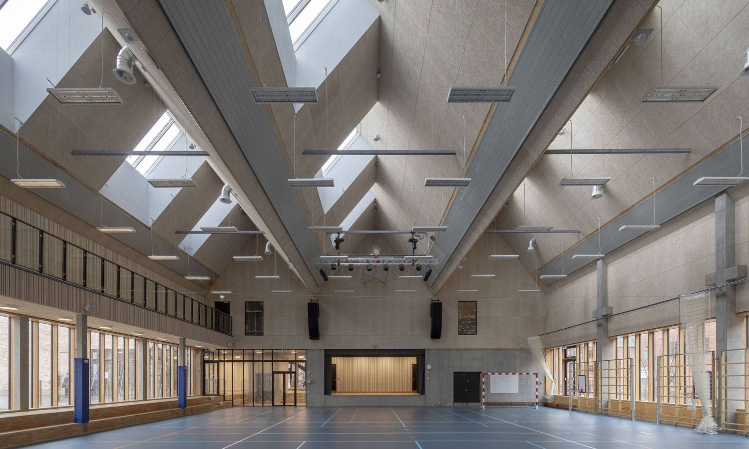 Mehr Tageslicht für dänische Schule mit Skylights von Velux | Haustec