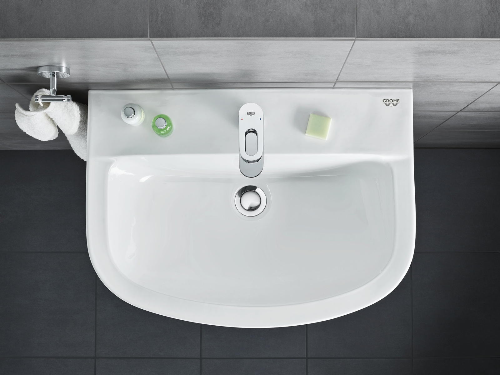ISH 2017: Grohe präsentiert drei eigene Keramikserien | Haustec