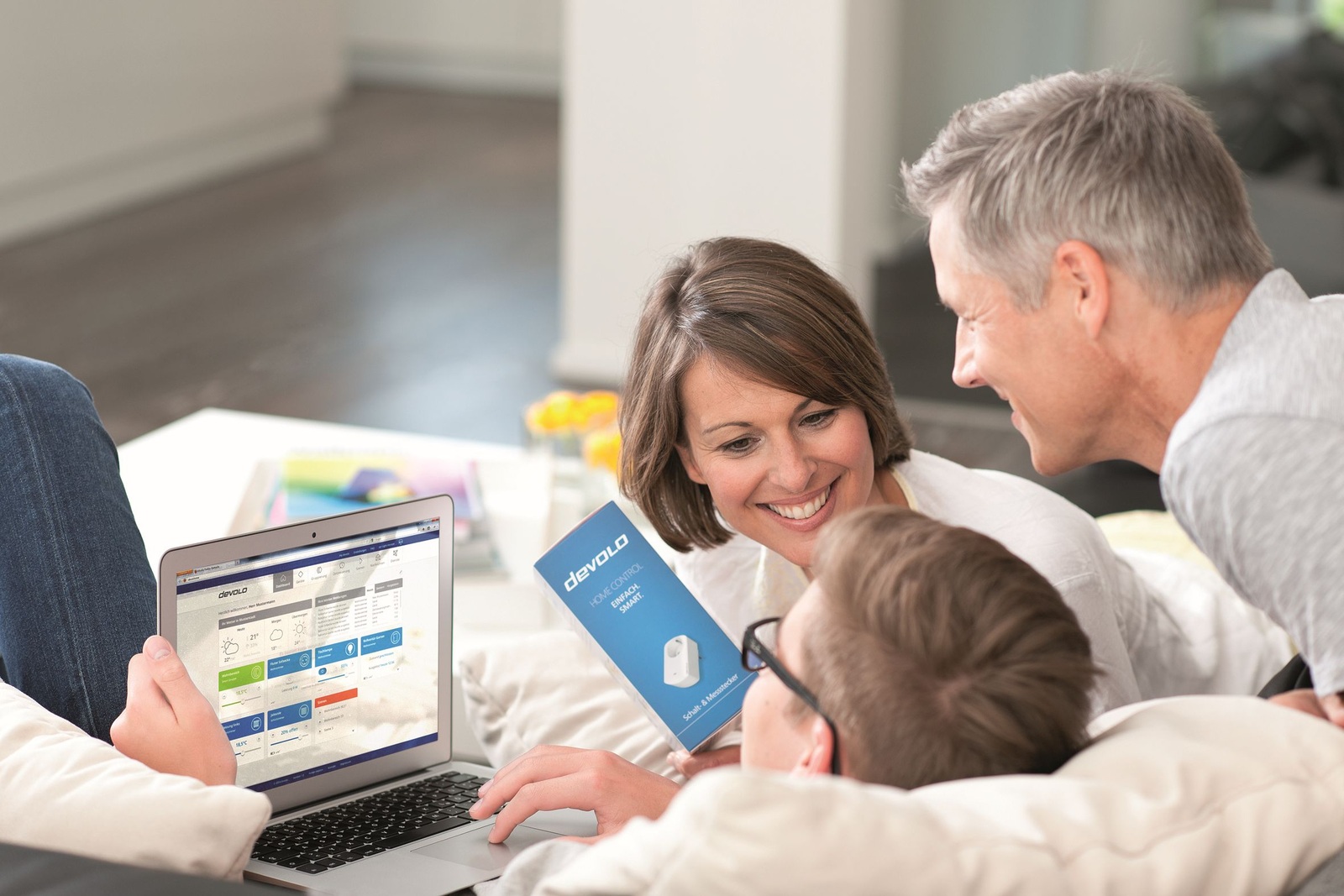 Hisense Smart Touch II: Controller für VRF-Klimasysteme und Hi Therma ...