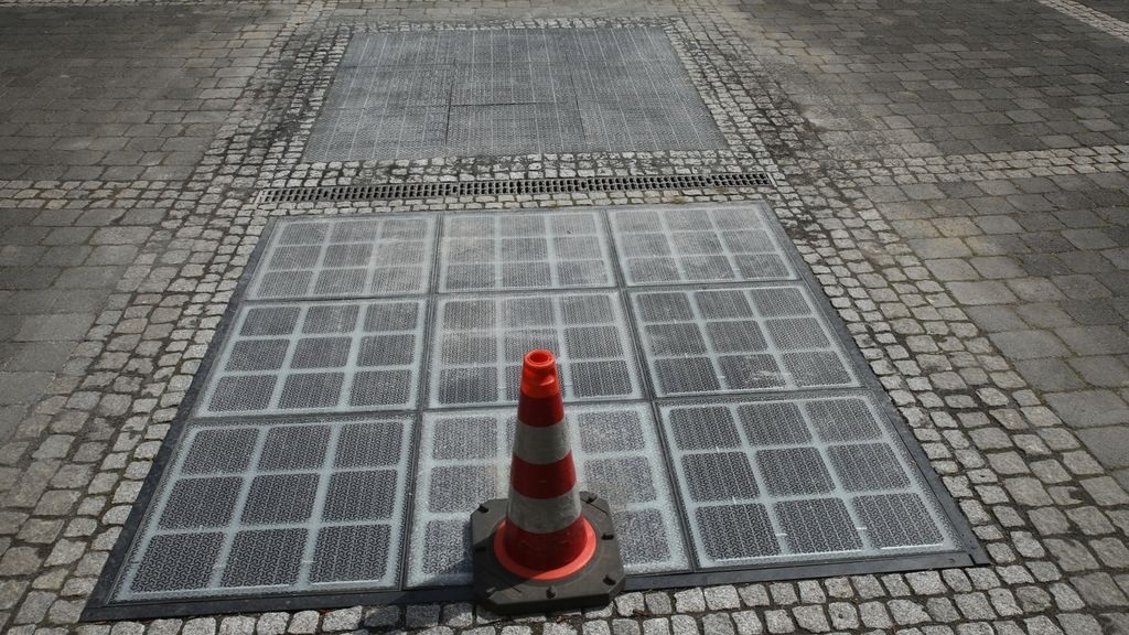 Solarplatten: Energie aus dem Gehweg | Haustec