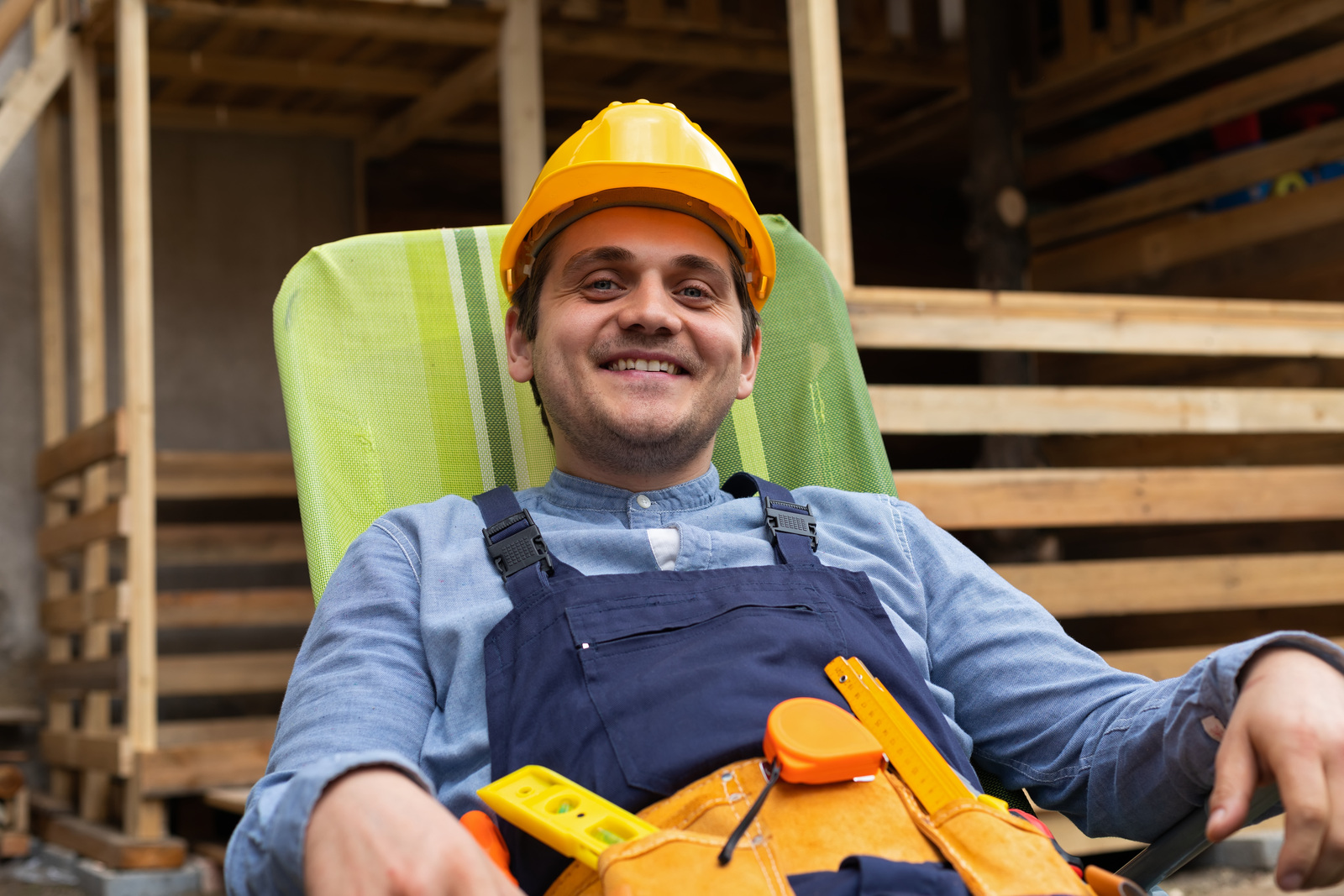 Der Handwerker im Frühling | Haustec