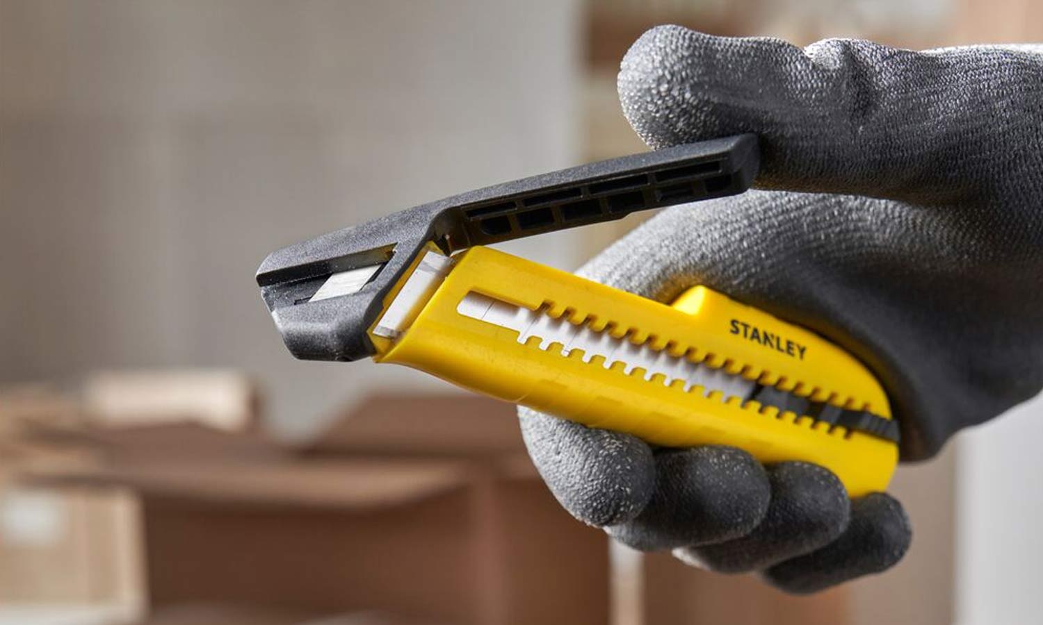 Stanley: 18-mm-Messer mit neuem Abbrechmechanismus | Haustec