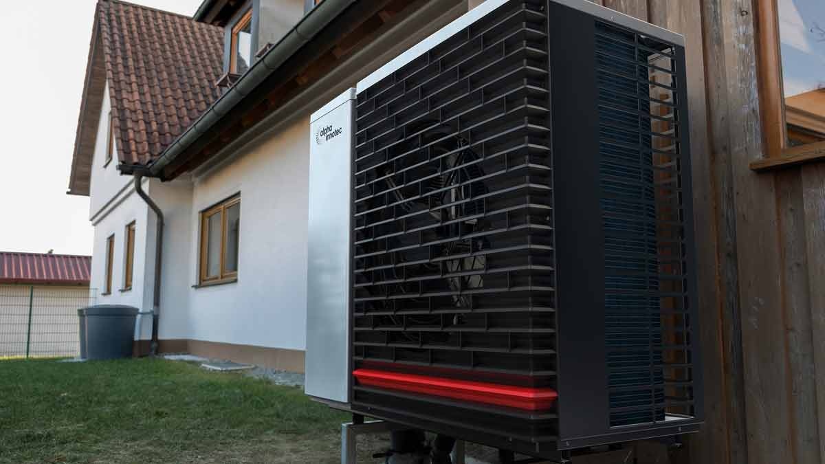 Alpha Innotec Hybrox 11 und 16: Smart-Grid-fähige Wärmepumpen bis 78 ...