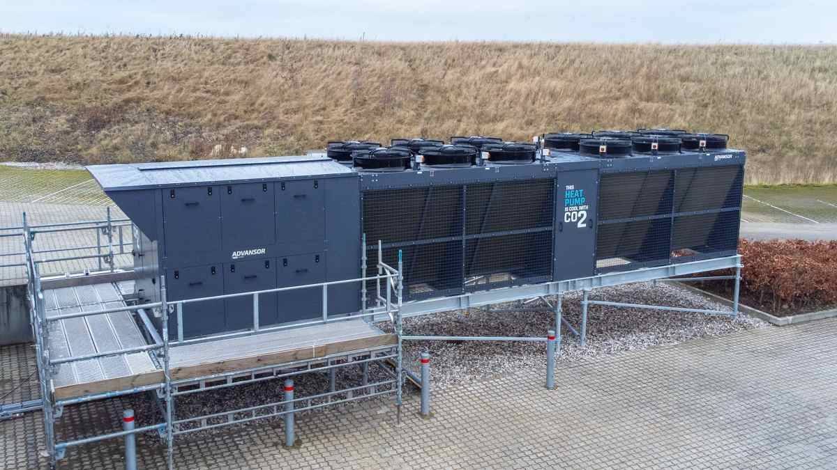 Valuebox Combi: Advansor bringt reversible Plug-and-Play-CO2-Wärmepumpe ...