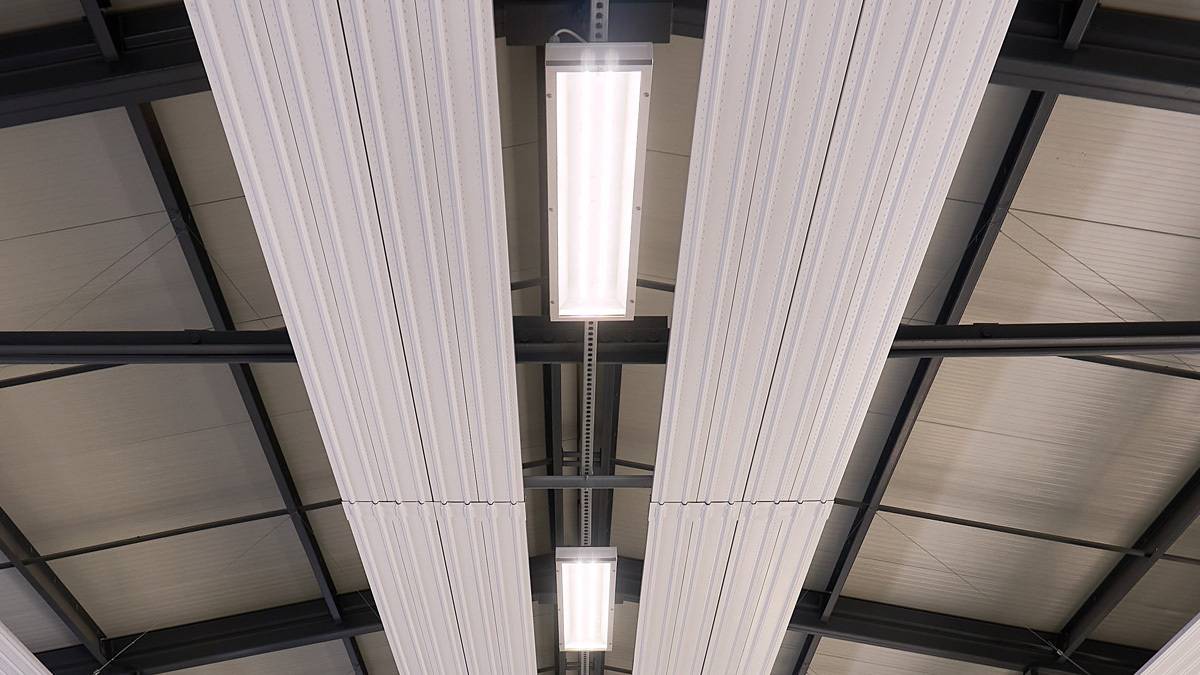 RMBH Kit Classic NG: Deckenstrahlplatte mit 80 Prozent Strahlungsanteil ...