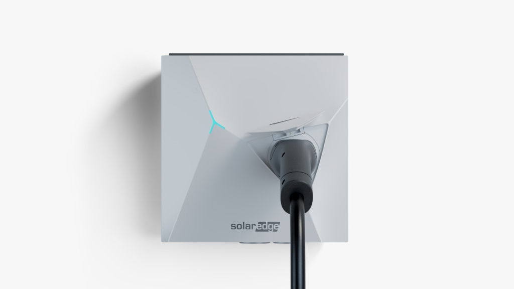 Solaredge startet mit One EV Charger Pro für Privatkunden | Haustec
